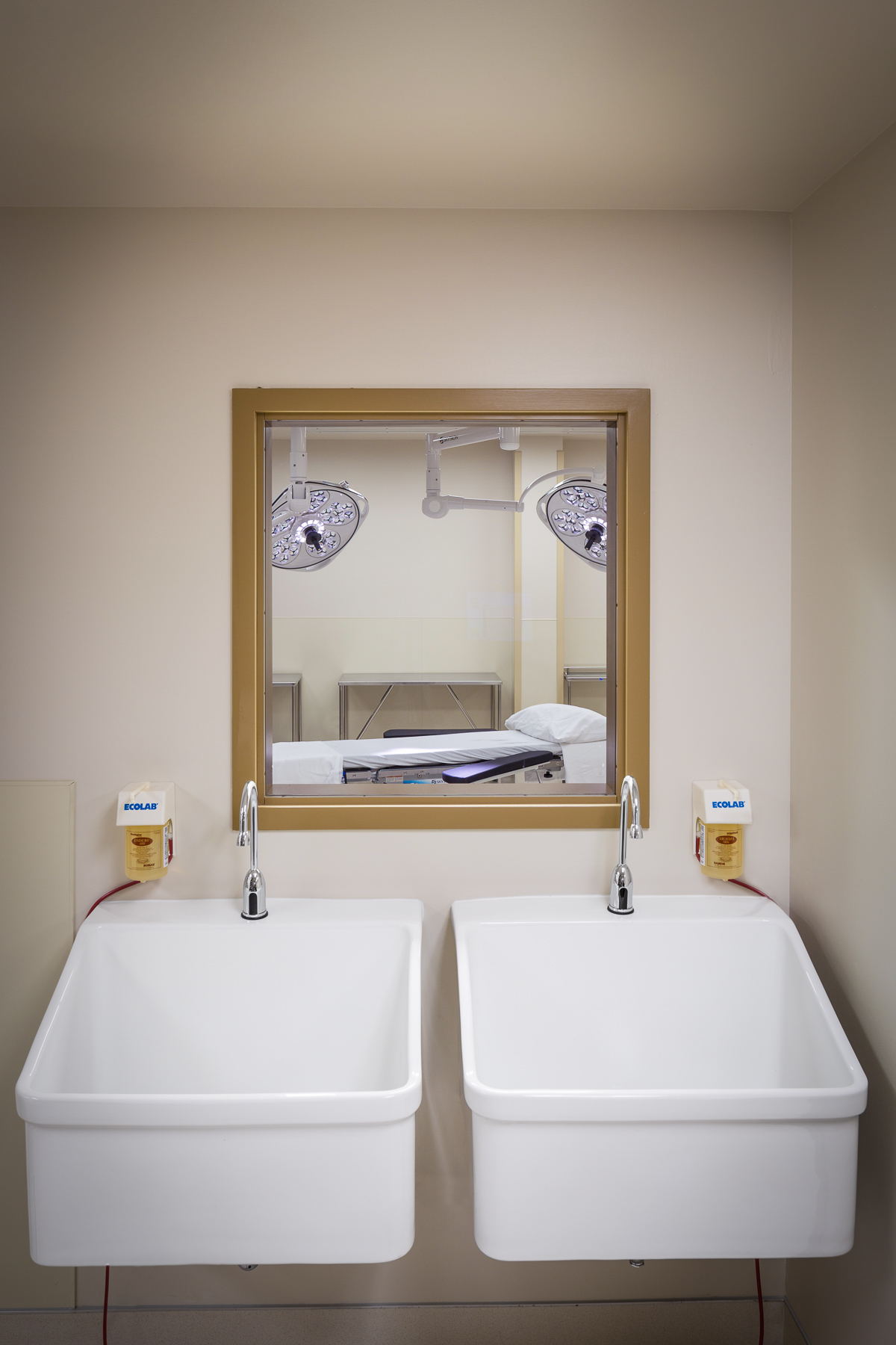 Caleb Tkach - Architecture Photographer | Healthcare